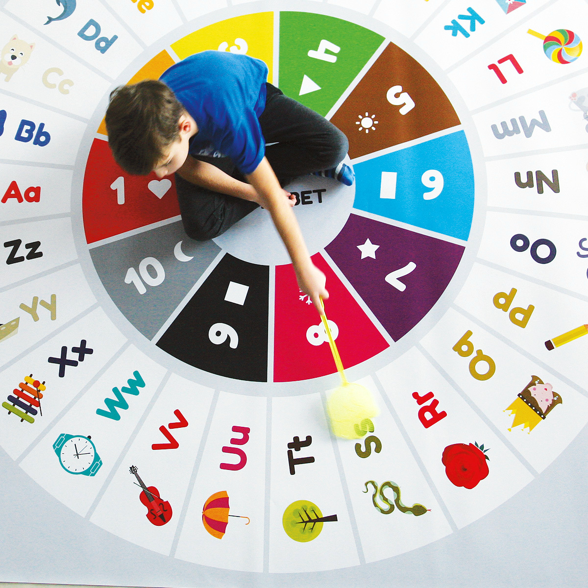 Mata edukacyjna ALPHABET - Books4kids.pl